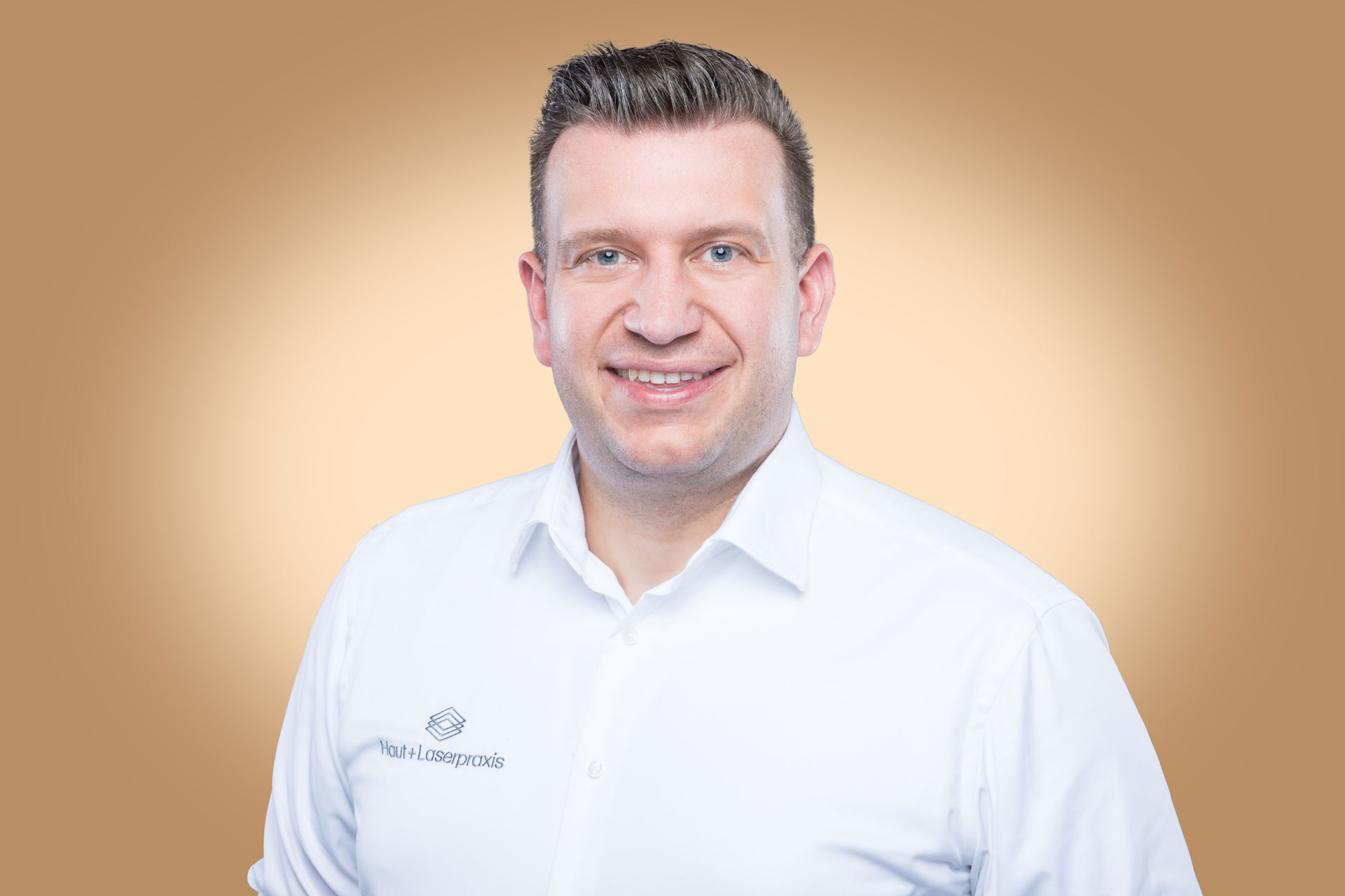 Team - Skinmedic by Dr. Tischler